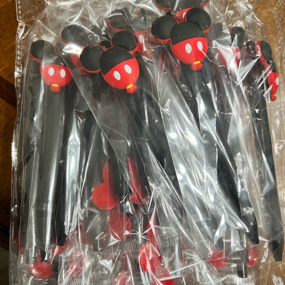Disney Mickey and Minnie pen | Office | Mickey And Minnie Mouse Pen ...